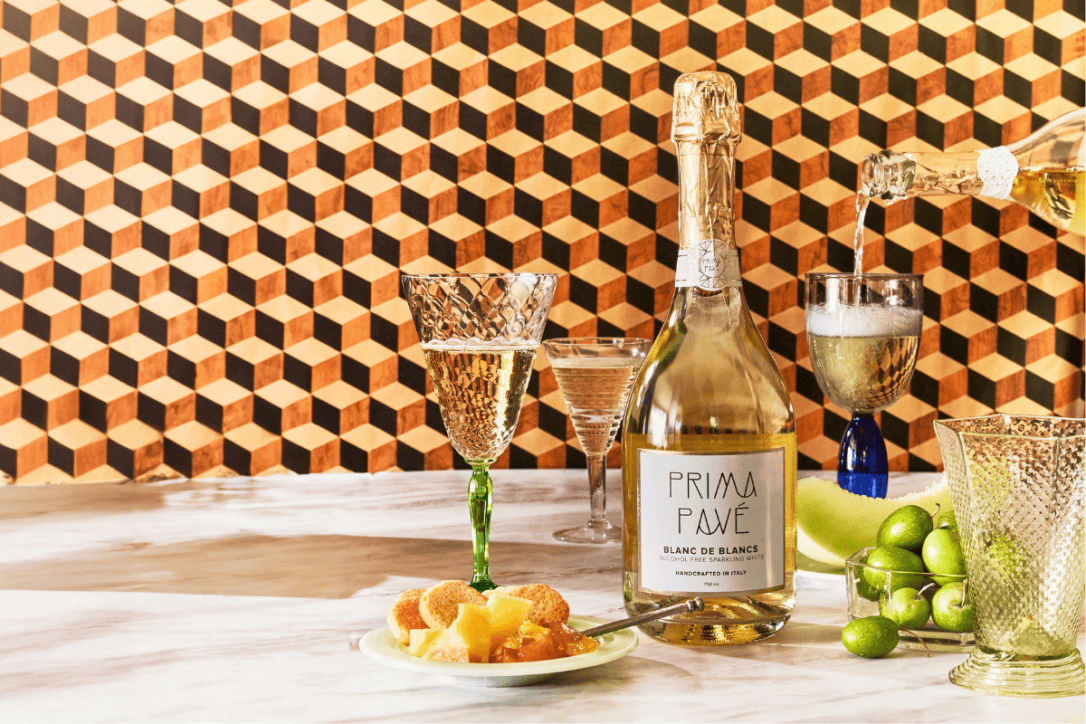 How Do the Bubbles Stay in Non Alcoholic Sparkling Wine? – Prima Pavé