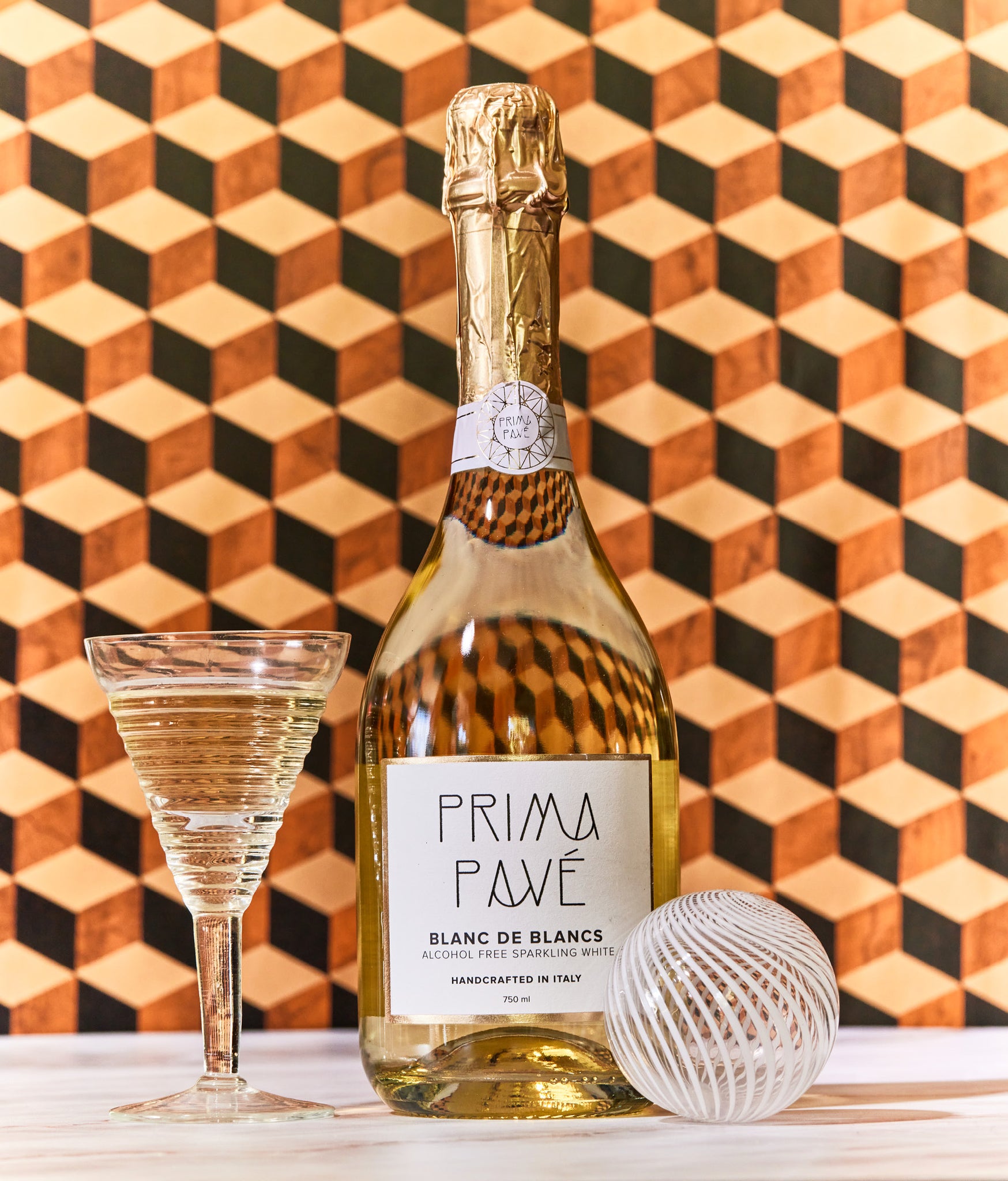 Non-Alcoholic Sparkling White Blanc de Blancs | Prima Pavé – Prima Pavé