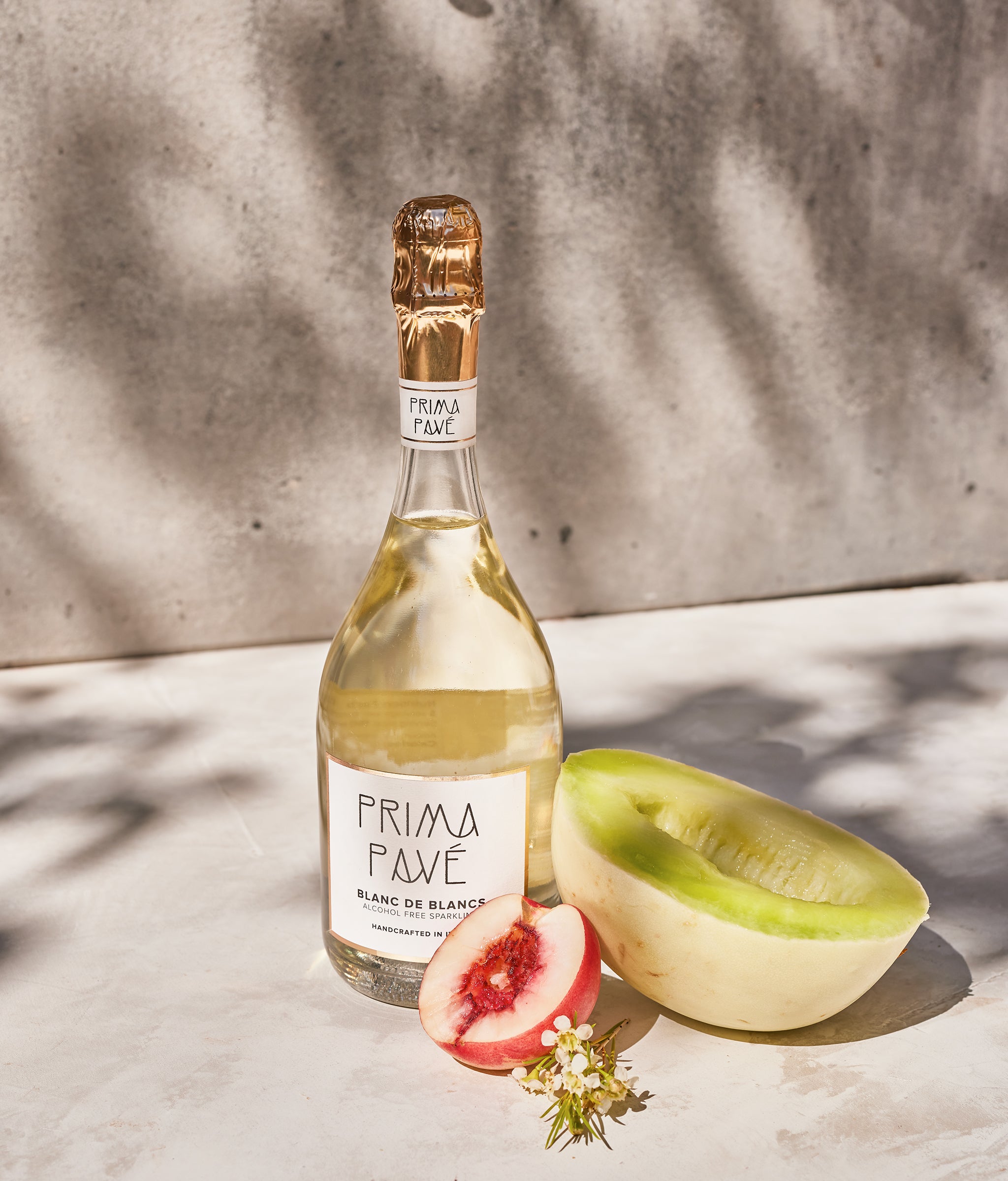 Non-Alcoholic Sparkling White Blanc de Blancs | Prima Pavé – Prima Pavé